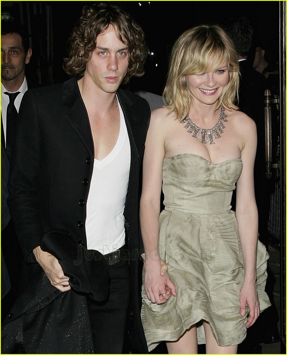 Kirsten Dunst: Here-eee's Johnny!: Photo 124701 | Johnny Borrell ...