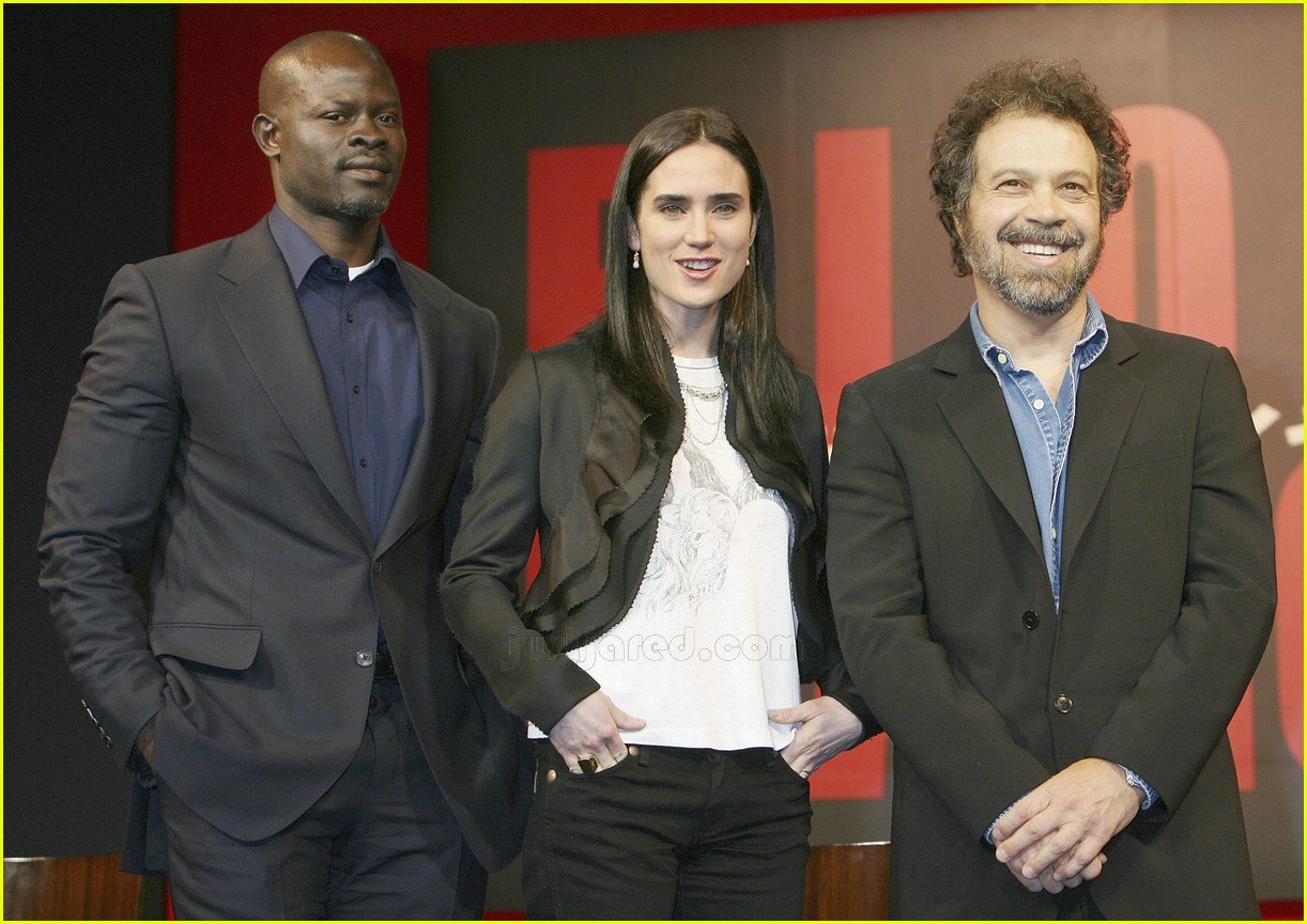 Blood Diamond: Jennifer in Japan: Photo 88801 | Djimon Hounsou ...