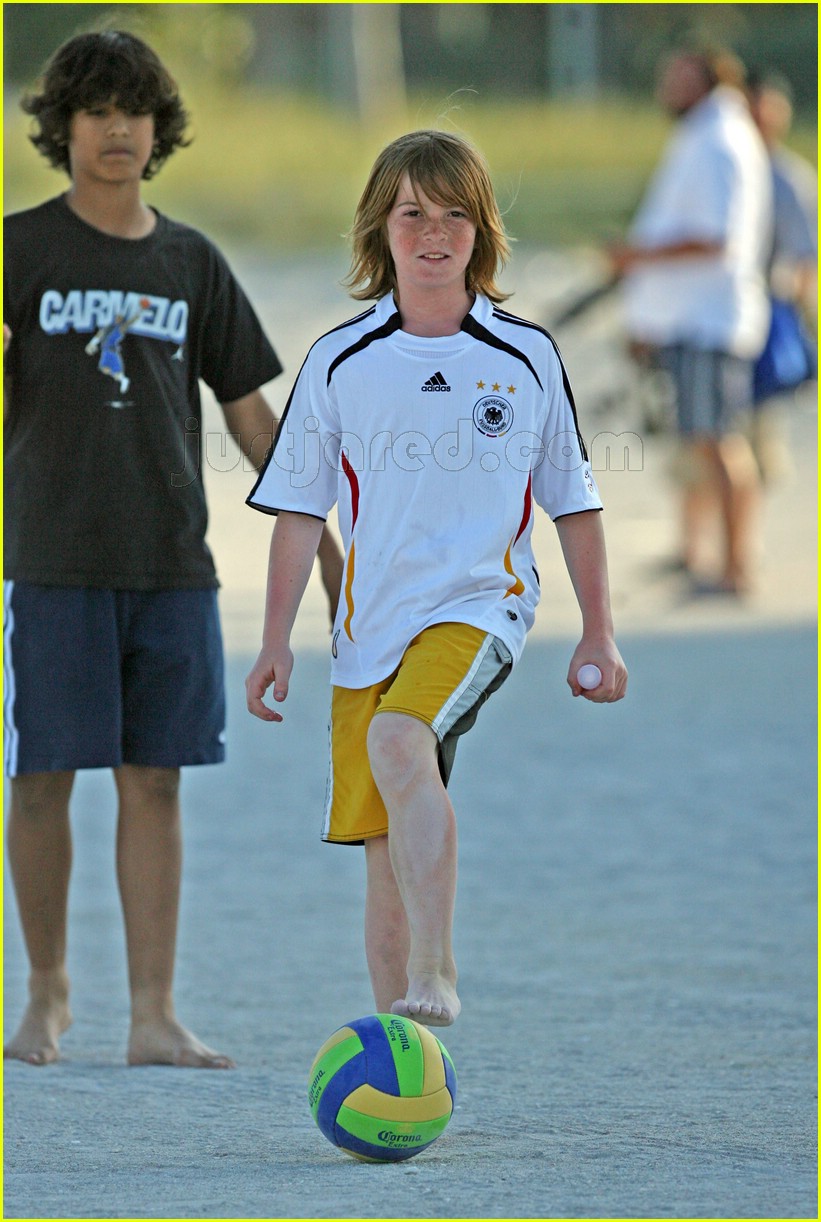 Lohan Family Vacation... Without Lindsay: Photo 96941 | Aliana Lohan, Cody Lohan, Dina Lohan ...