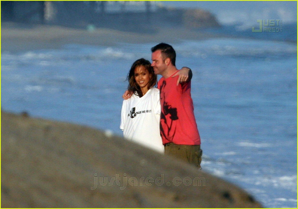 Jessica Alba: The Camera Made Me Do It: Photo 159981 | Bikini, Jessica ...