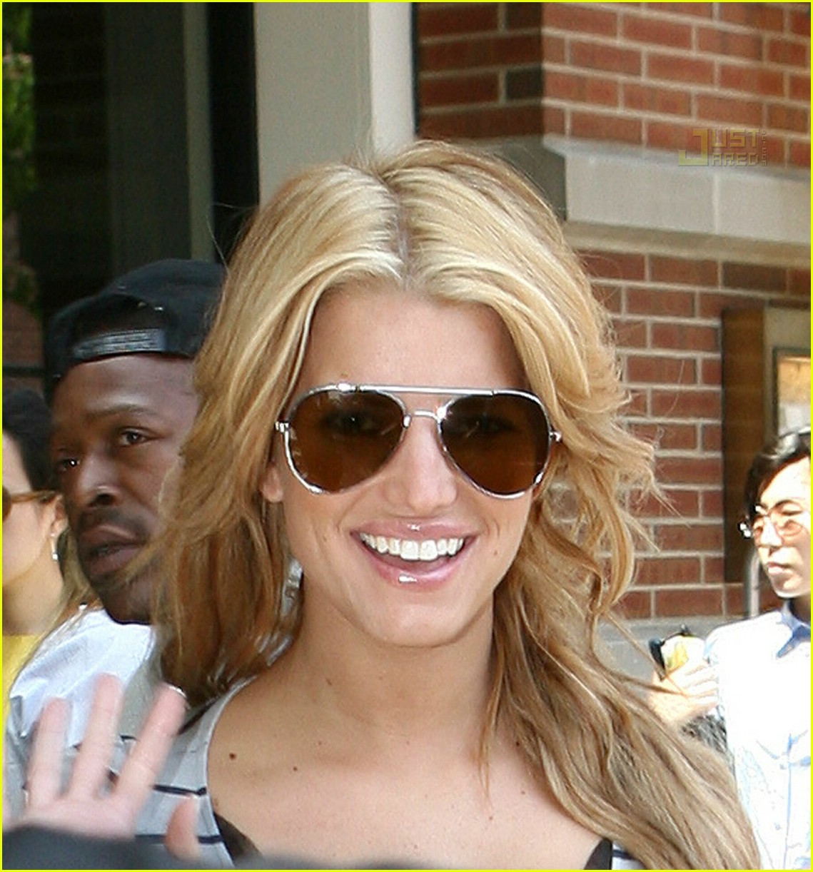 Jessica Simpson Outlines Her Bust: Photo 188311 | Jessica Simpson ...