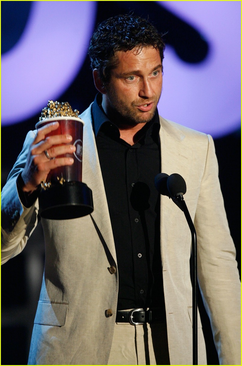 Gerard Butler @ MTV Movie Awards 2007: Photo 414421 | Gerard Butler ...