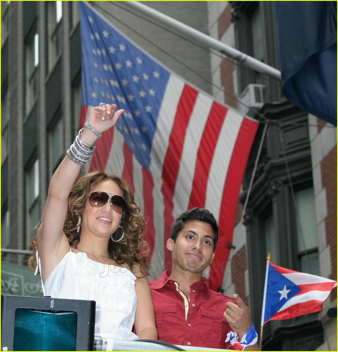 Jennifer Lopez Shows Off Some Puerto Rican Pride: Photo 431181 | Photos ...