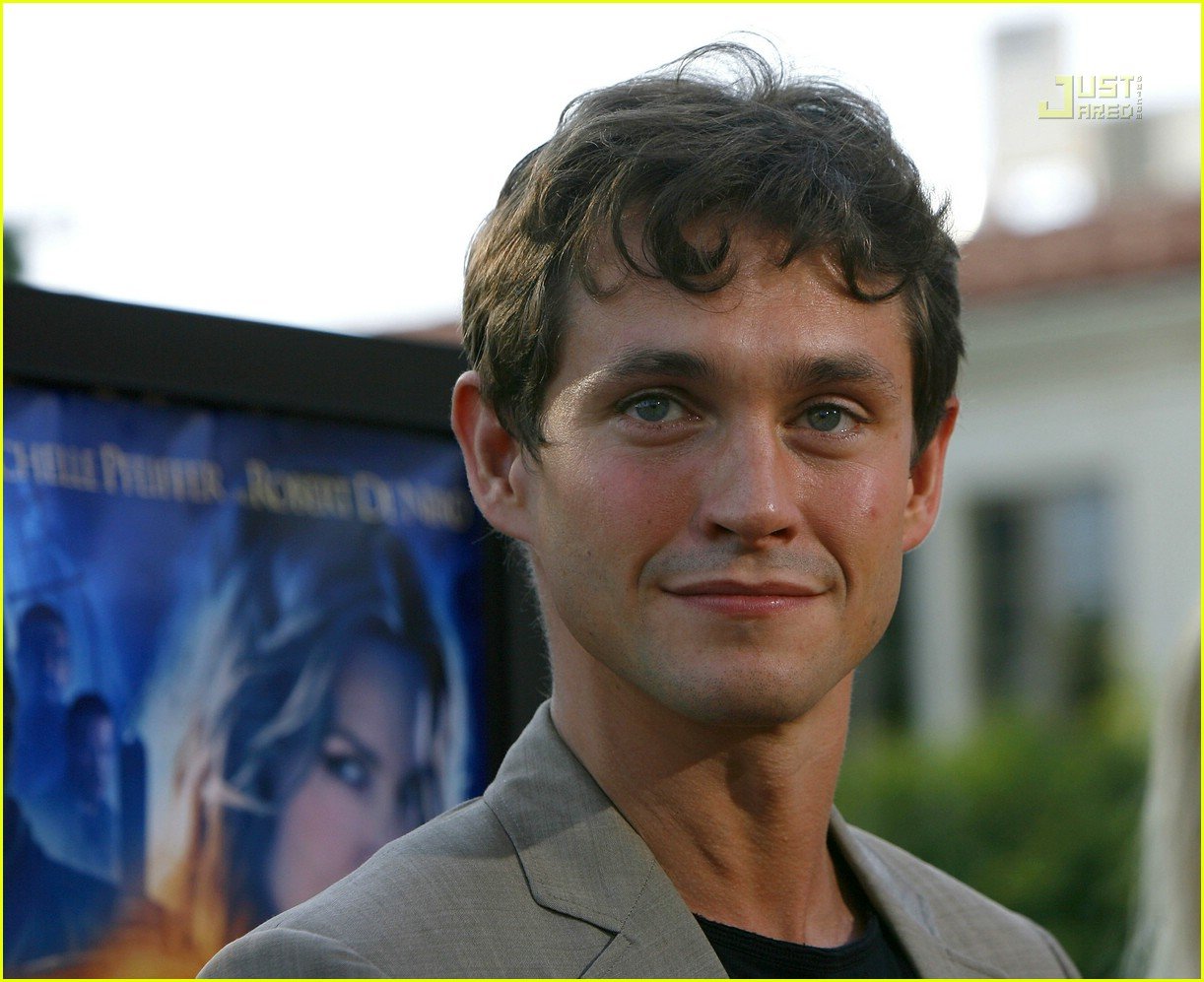 Hugh Dancy @ 'Stardust' Premiere: Photo 512651 | Hugh Dancy Photos ...