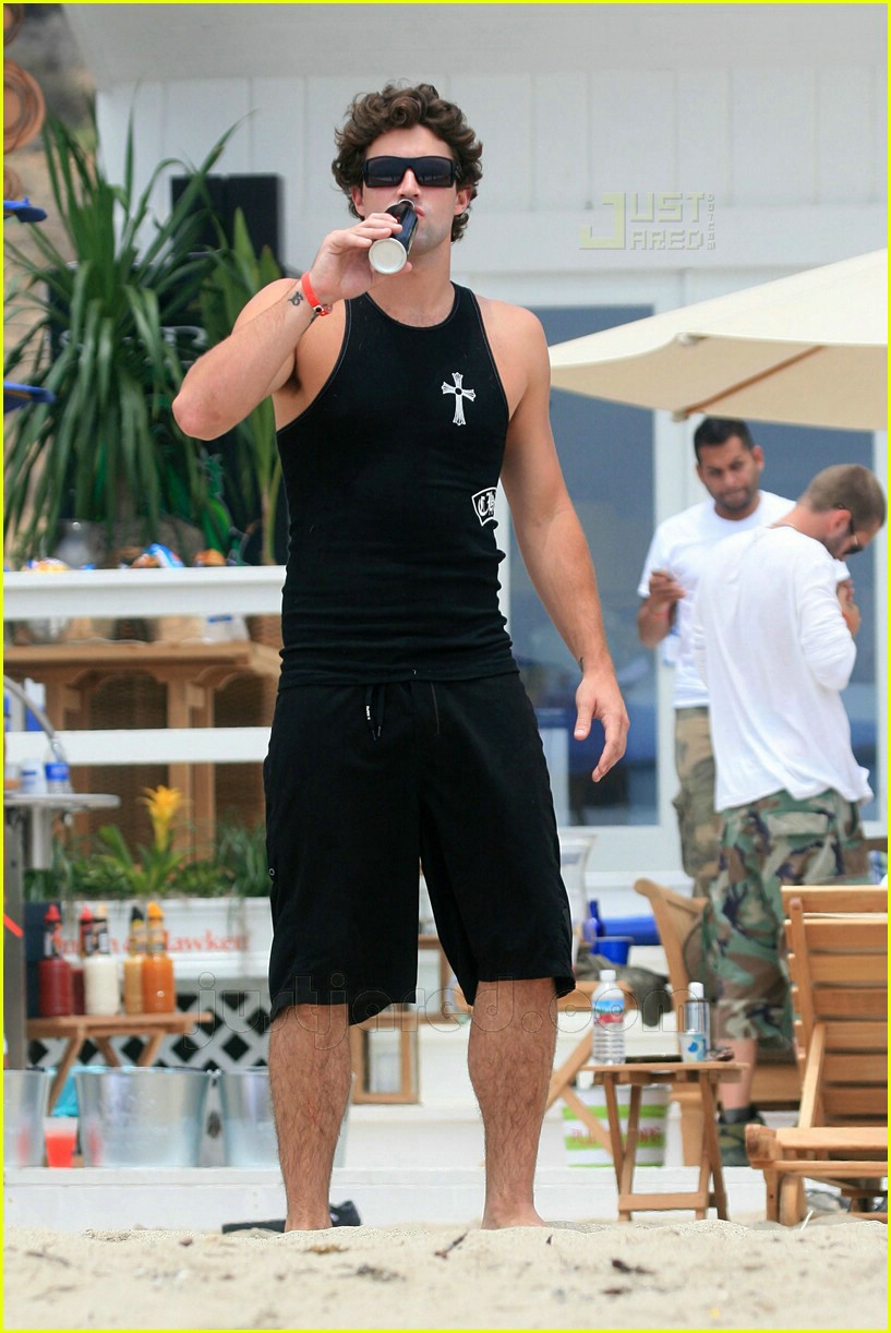 Brody & Hilary Heat Things Up: Photo 472781 | Photos | Just Jared ...