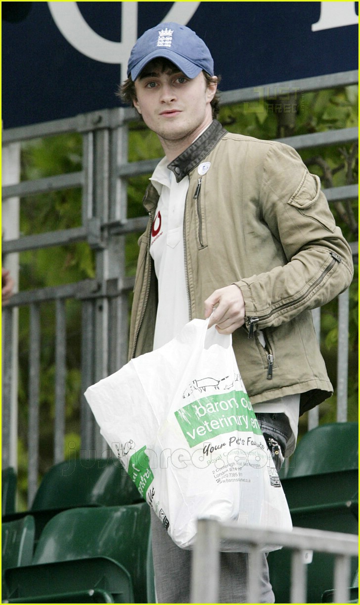 Photo: daniel radcliffe 18th birthday 02 | Photo 502801 | Just Jared ...