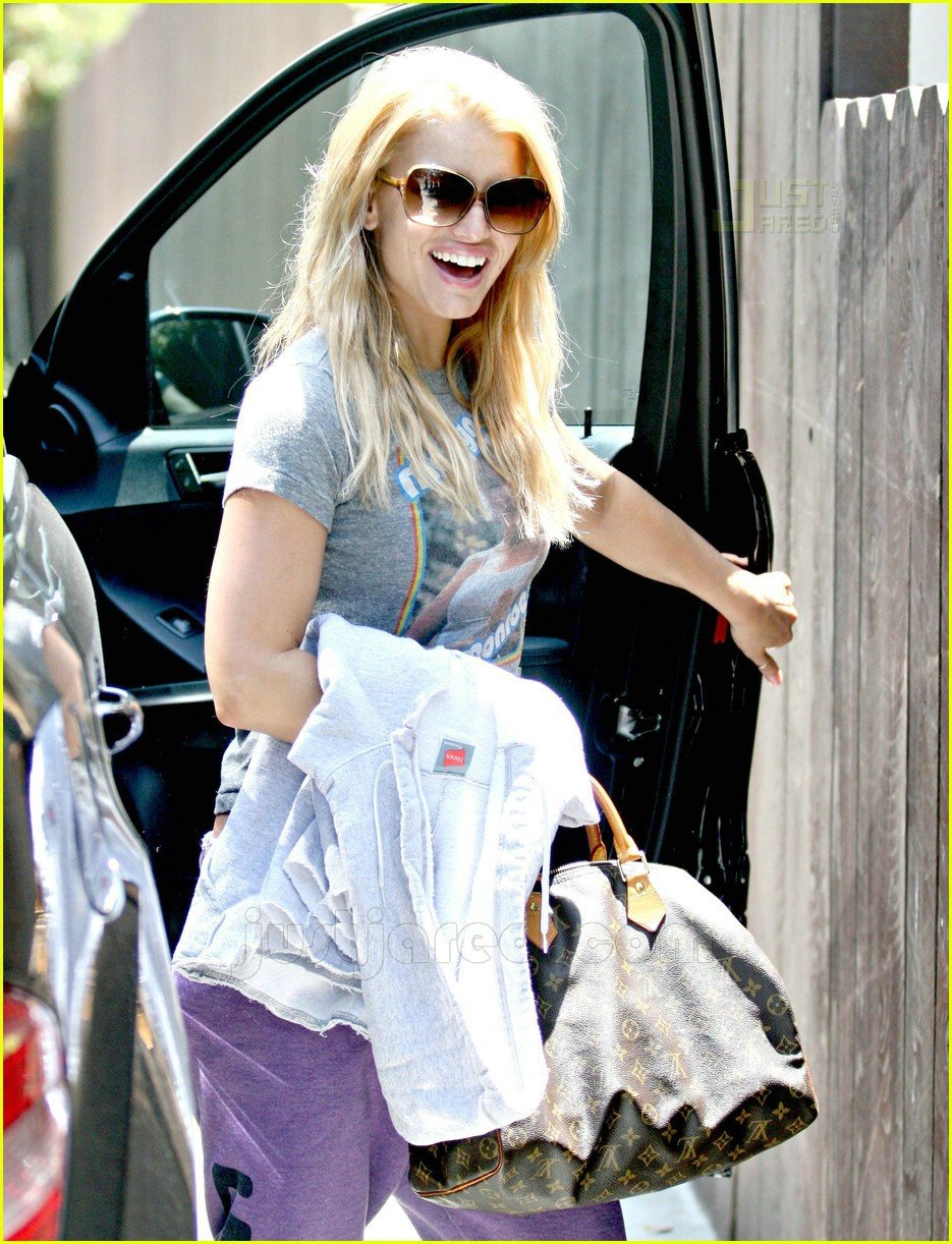 Jessica Simpson Continues Work-Out Frenzy: Photo 469091 | Photos | Just ...
