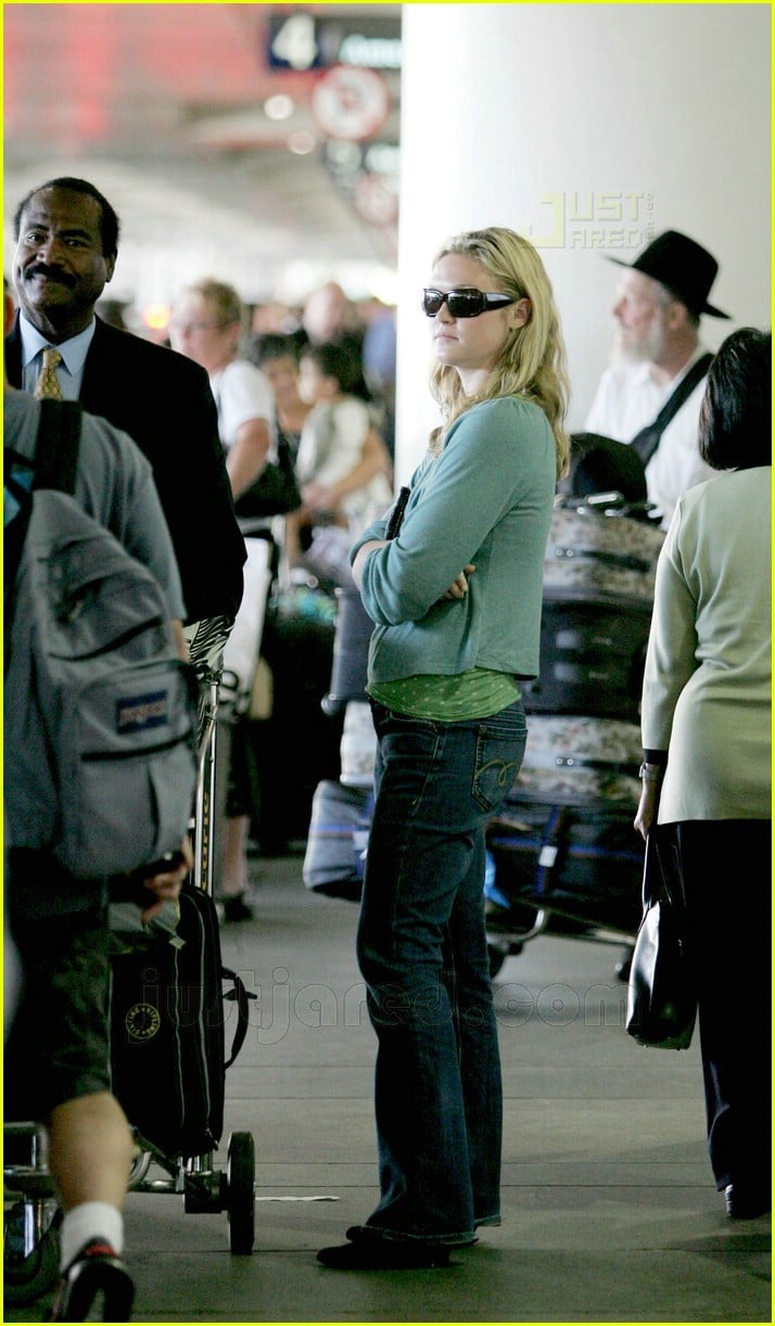 This is the Real Julia Stiles: Photo 498771 | Photos | Just Jared ...