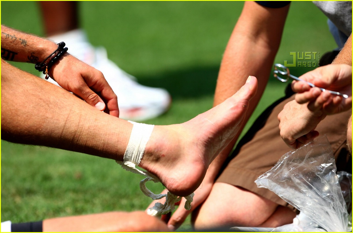 David Beckham: Ankle is Looking Up!: Photo 525051 | Photos | Just Jared ...