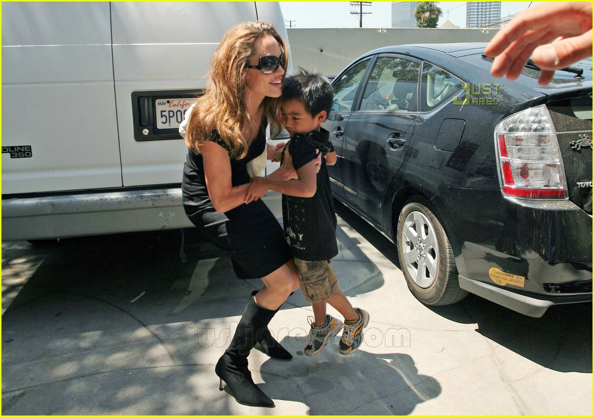 Angelina Jolie Comforts Mad Maddox: Photo 519381 | Photos | Just Jared ...