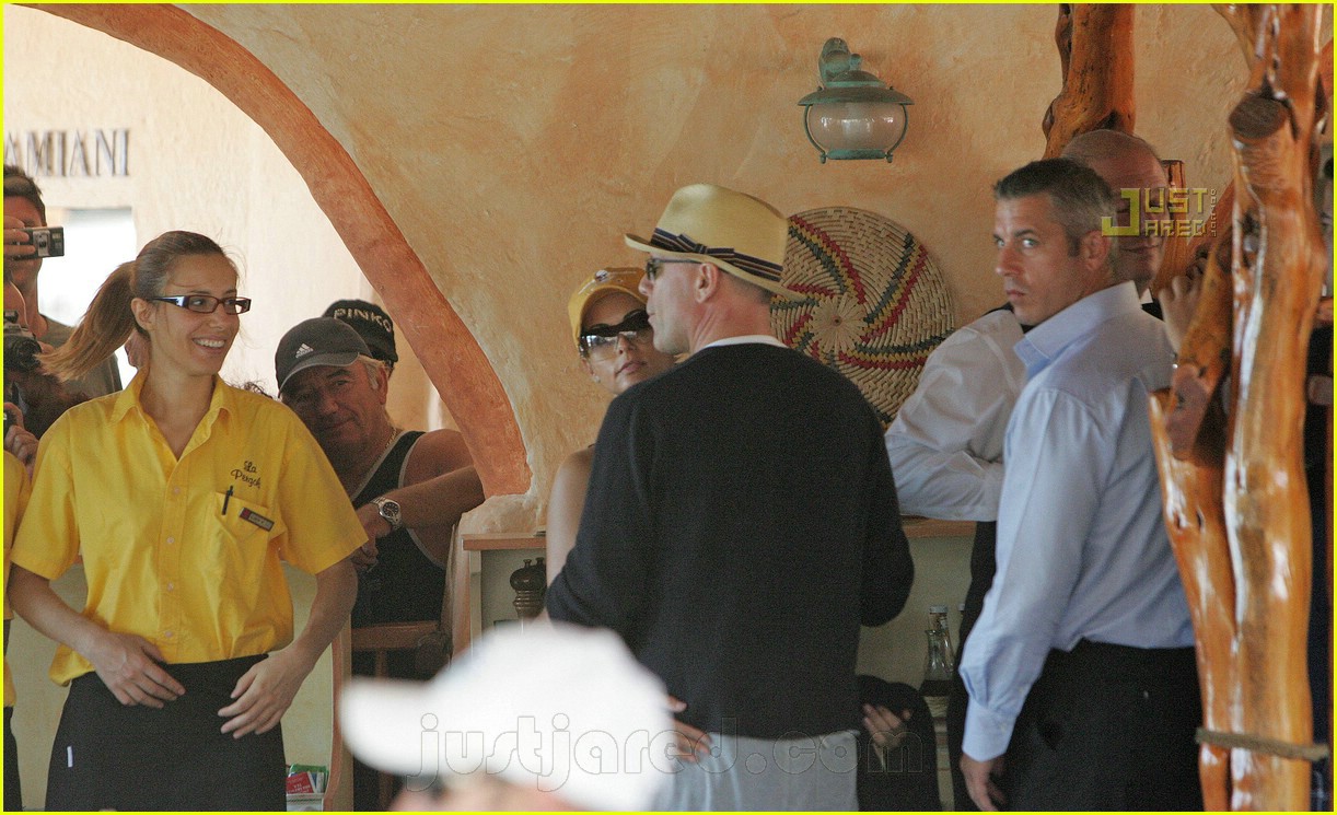 Karen McDougal Wants to 'Dine Hard': Photo 526651 | Bruce Willis, Karen ...