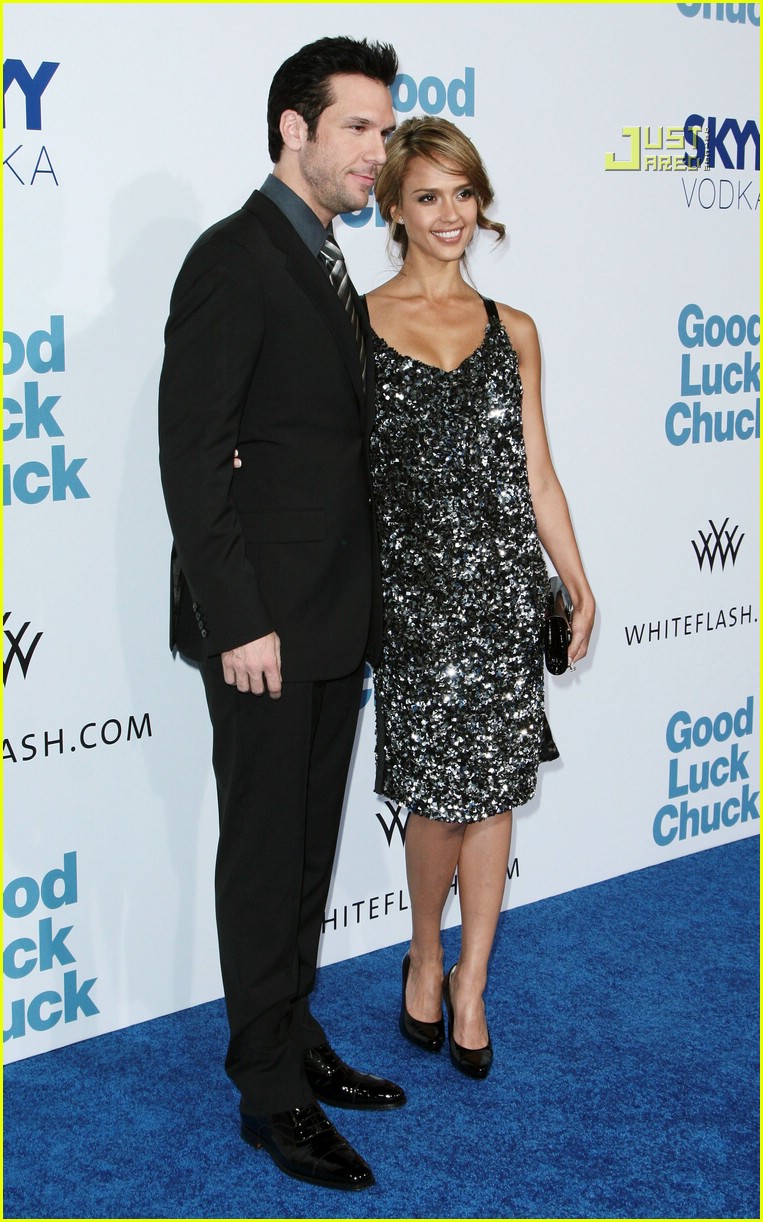 Jessica Alba @ 'Good Luck Chuck' Premiere: Photo 601471 | Photos | Just ...