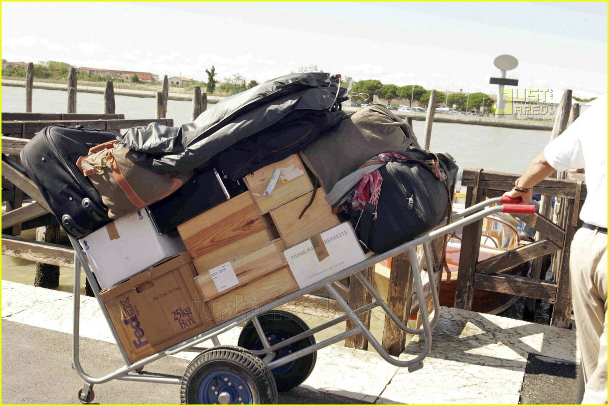 Johnny Depp is Lord of the Luggage: Photo 566191 | Photos | Just Jared ...