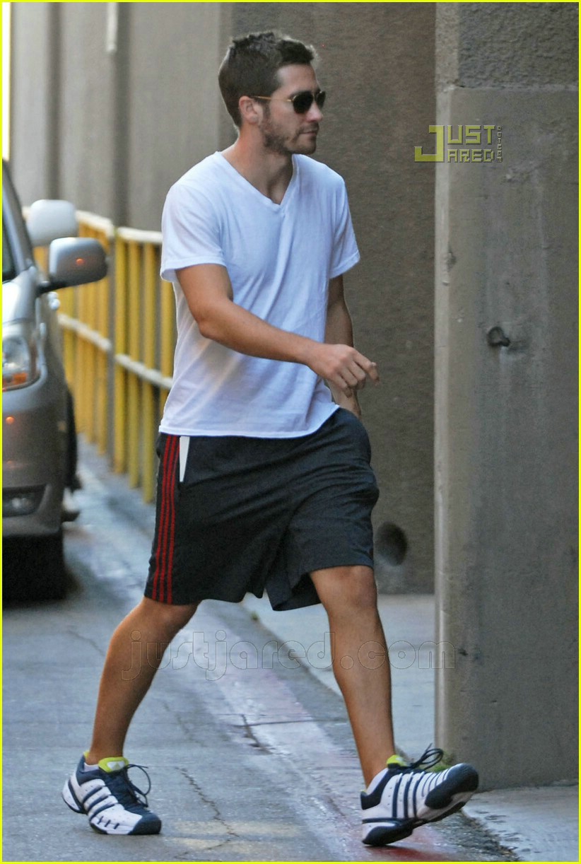 Jake Gyllenhaal: Is There a Doctor in the House?: Photo 565001 | Photos ...