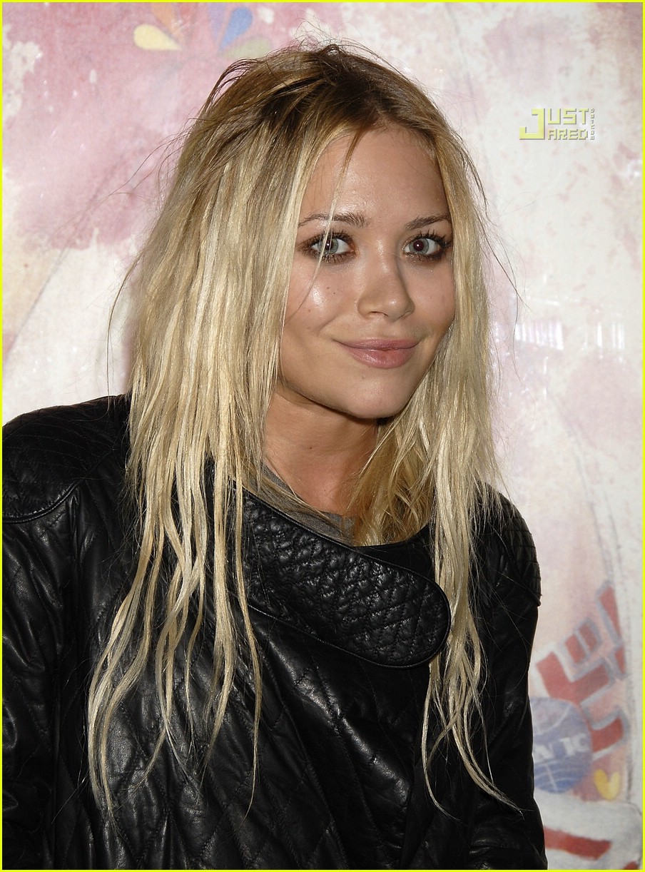 Mary-Kate is an Impure Idol: Photo 598211 | Photos | Just Jared ...