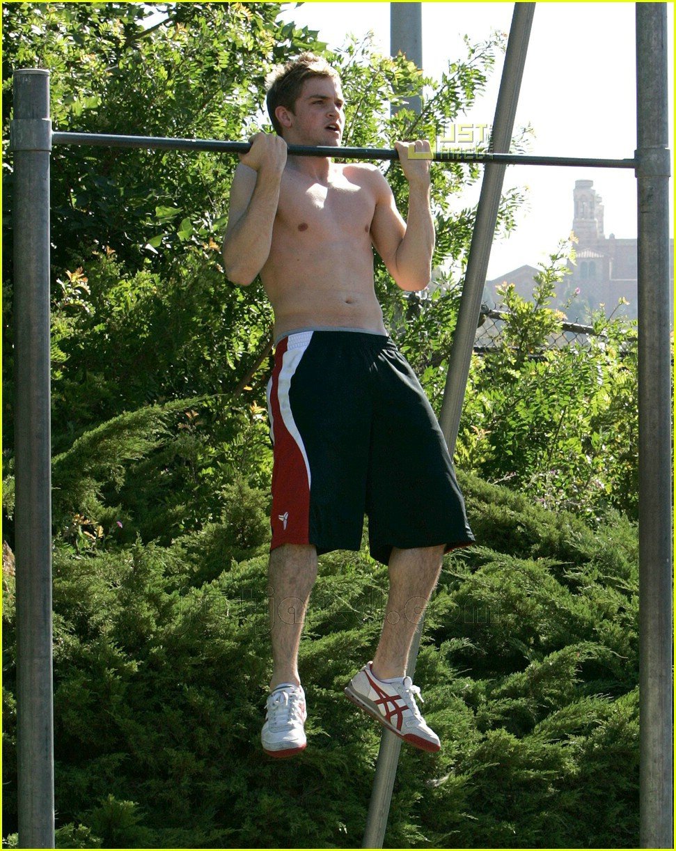 Neil Haskell is Shirtless: Photo 583721 | Photos | Just Jared: Celebrity News and Gossip ...