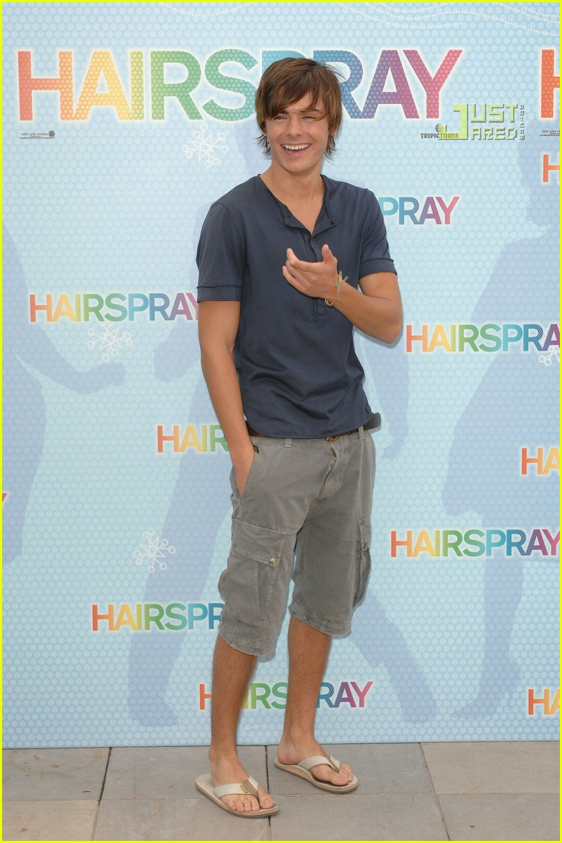 Zac Keeps it Caz: Photo 582601 | Photos | Just Jared: Celebrity News ...