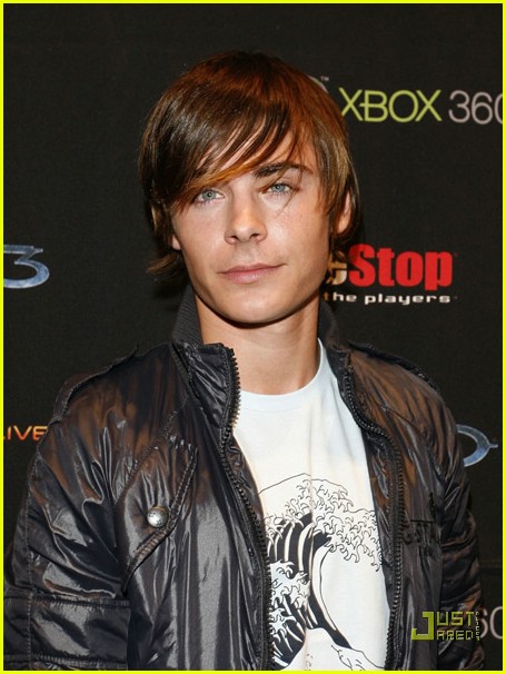 Zac Efron is a Video Game Master: Photo 610331 | Photos | Just Jared ...