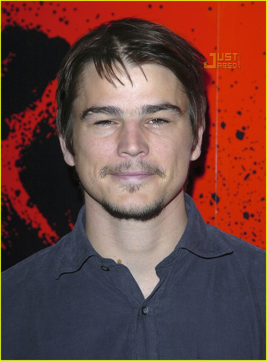 Josh Hartnett: 30 Days of Night Equals 113 Minutes of Fright: Photo ...
