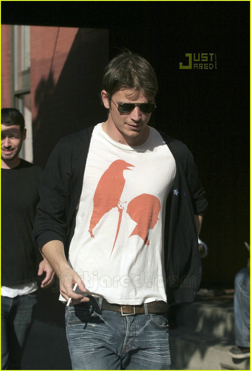 Josh Hartnett is Smoking (Surprise, Surprise): Photo 636961 | Photos ...