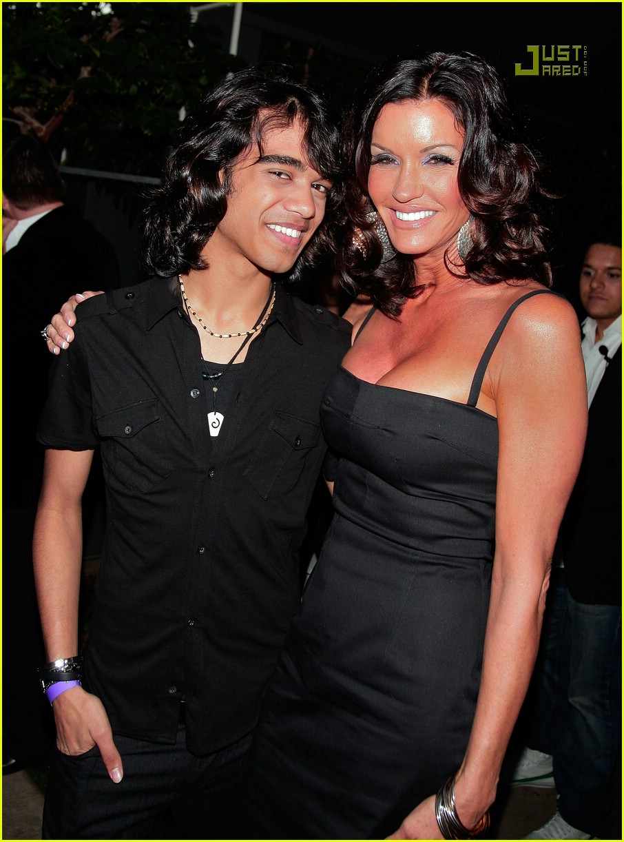 If You Want To Go Blind...: Photo 628121 | Photos | Just Jared ...