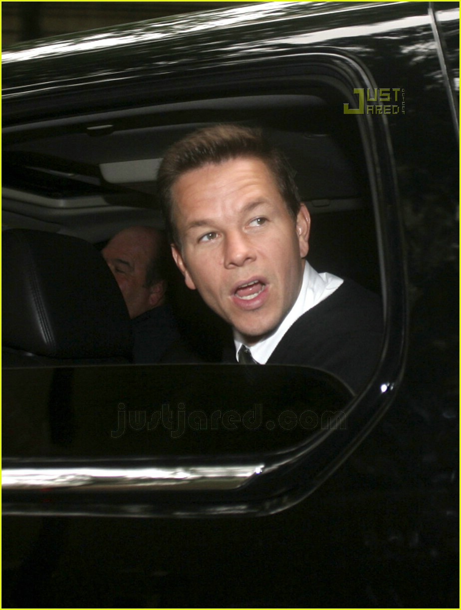 Mark Wahlberg Makes Girls Cry: Photo 647091 | Photos | Just Jared ...