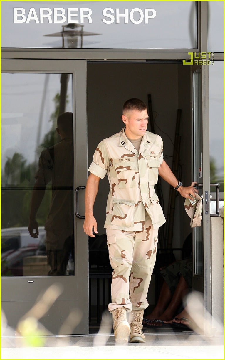 Andy Baldwin is a Football Fanatic: Photo 755851 | Photos | Just Jared ...