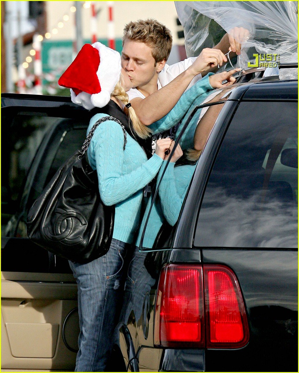 Have a Heidi Heidi Christmas!: Photo 766521 | Photos | Just Jared ...