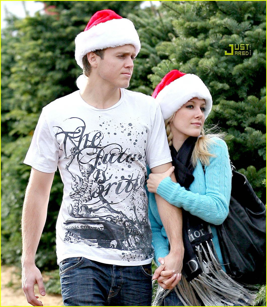 Have a Heidi Heidi Christmas!: Photo 766611 | Photos | Just Jared ...