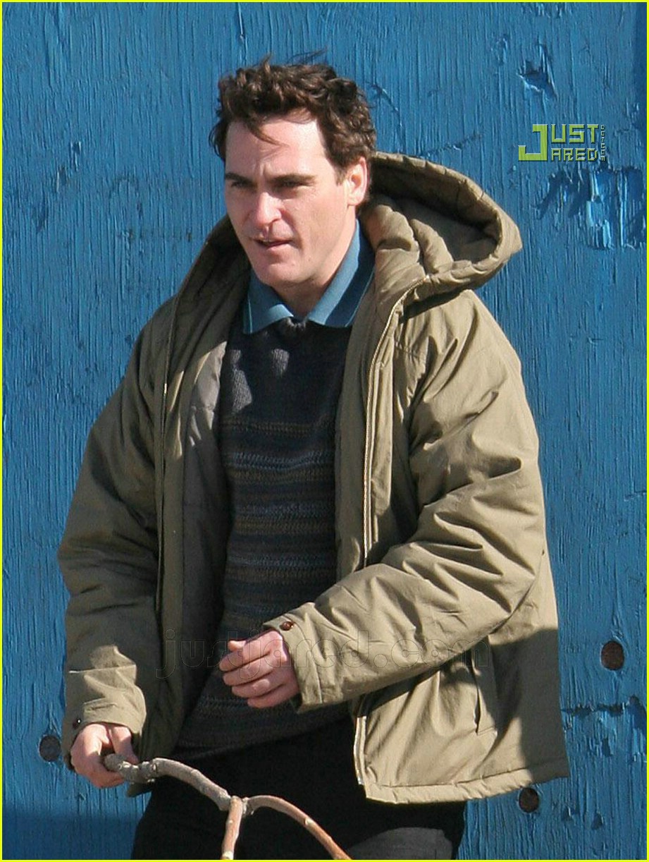 Joaquin Phoenix has TWO Lovers: Photo 716621 | Joaquin Phoenix Photos ...