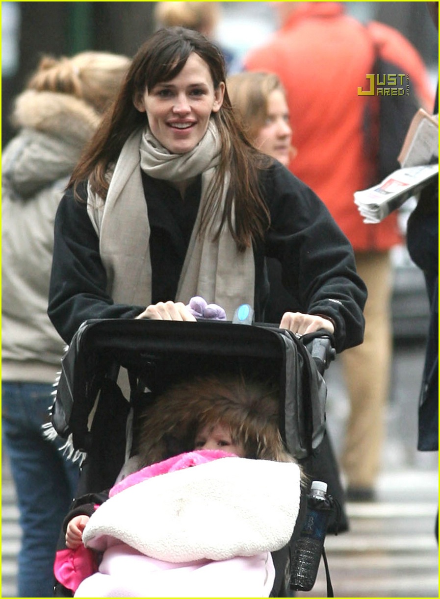 Violet Affleck is a Cute Furball: Photo 820581 | Photos | Just Jared ...