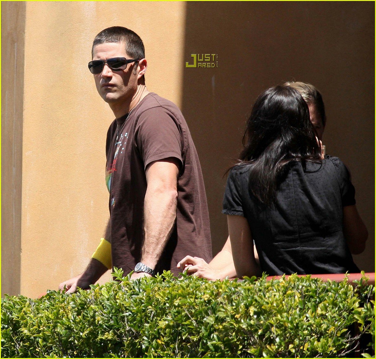 Matthew Fox: Lost For Humor: Photo 879201 | Photos | Just Jared ...