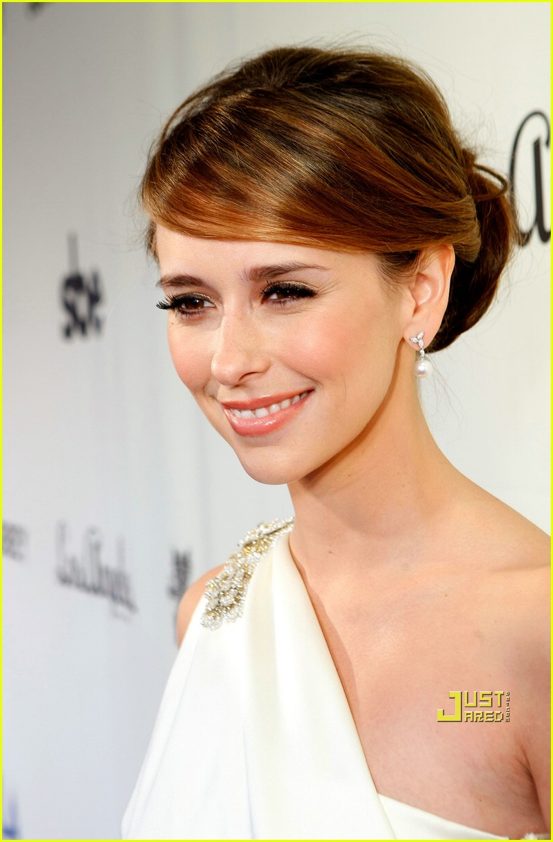 Jennifer Love Hewitt Gets Her Toga On: Photo 954861 | Photos | Just ...