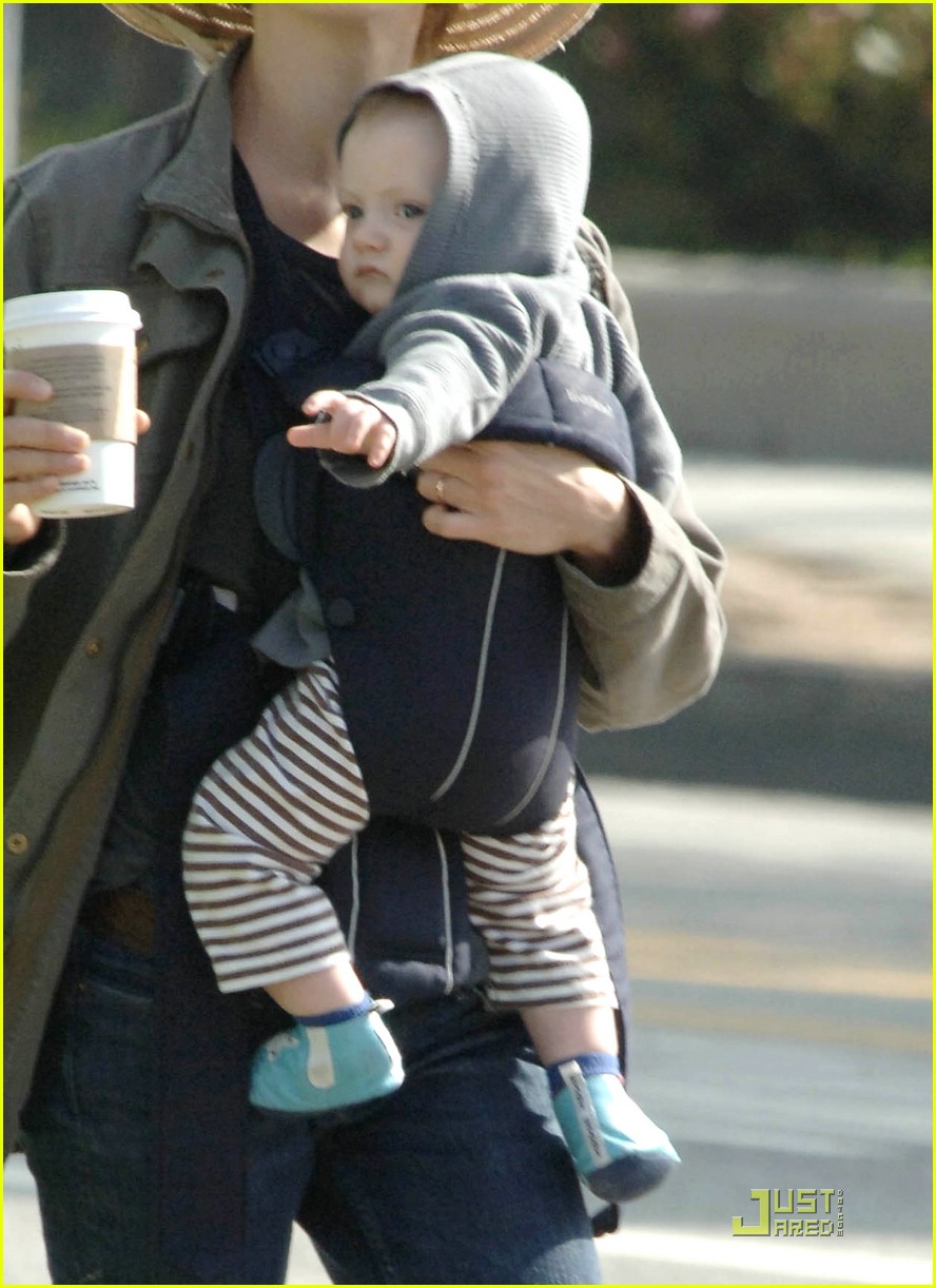 Keri Russell's River Run: Photo 940671 | Photos | Just Jared: Celebrity ...