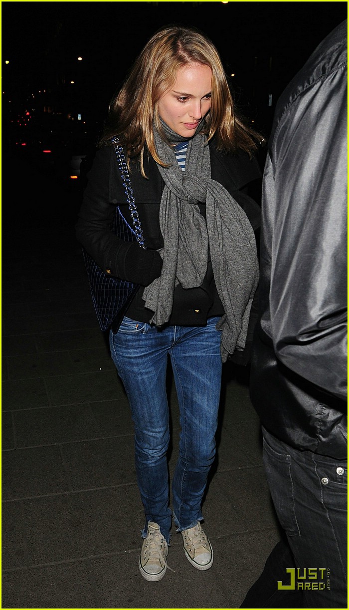 Natalie Portman Likes it Hot and Spicy: Photo 941211 | Photos | Just ...