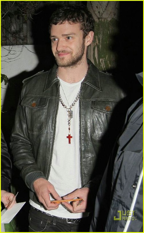 Justin Timberlake Tries Boot/Tuck: Photo 929911 | Photos | Just Jared ...