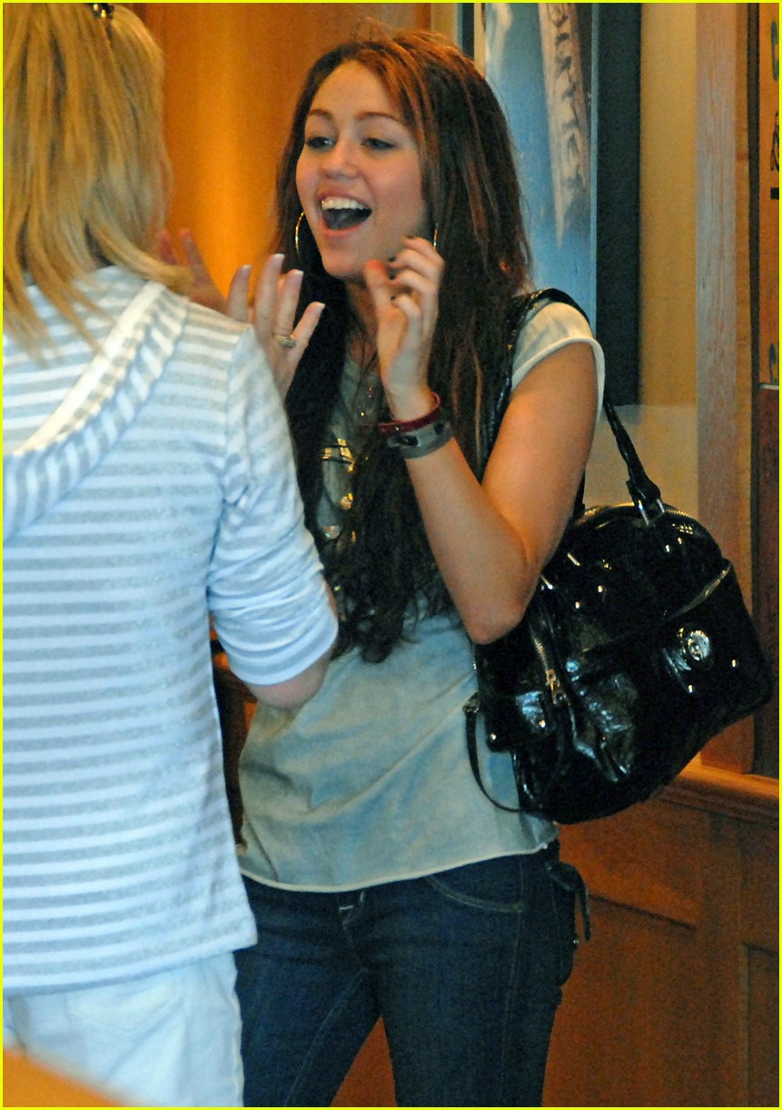 Miley Cyrus: Two Peaces in a Pod: Photo 996571 | Miley Cyrus Photos ...