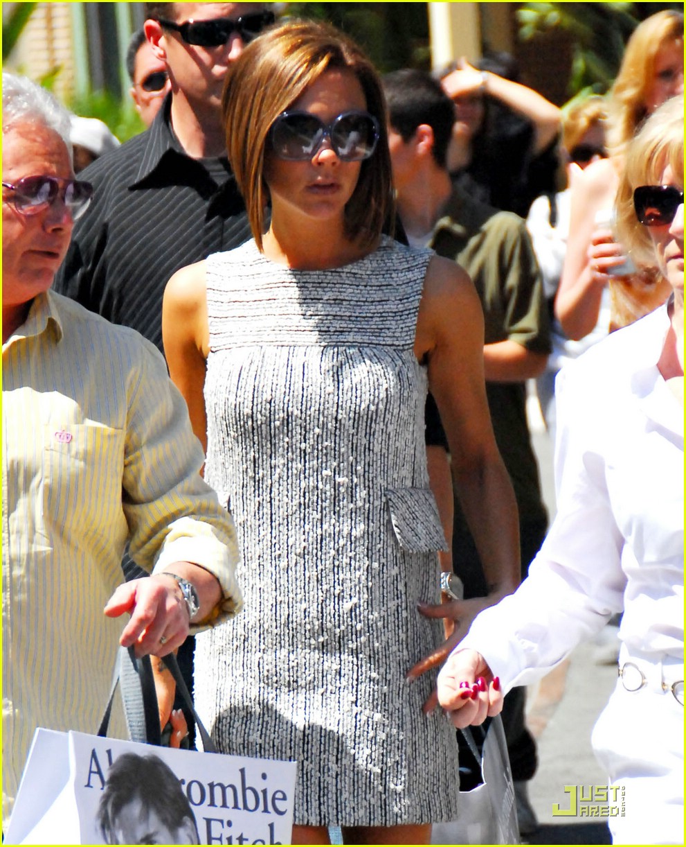 Victoria Beckham and the Adams Family (Snap, Snap): Photo 1059951 ...