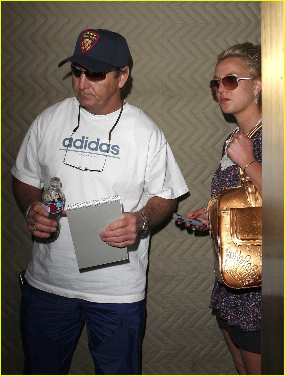 Britney Spears Banks on a Comeback: Photo 1082891 | Photos | Just Jared ...