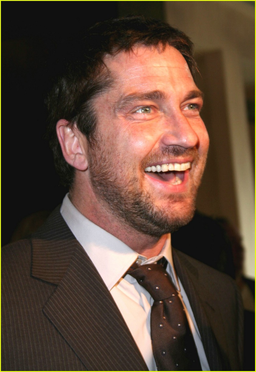 Gerard Butler Salutes the Youth: Photo 1088691 | Photos | Just Jared ...