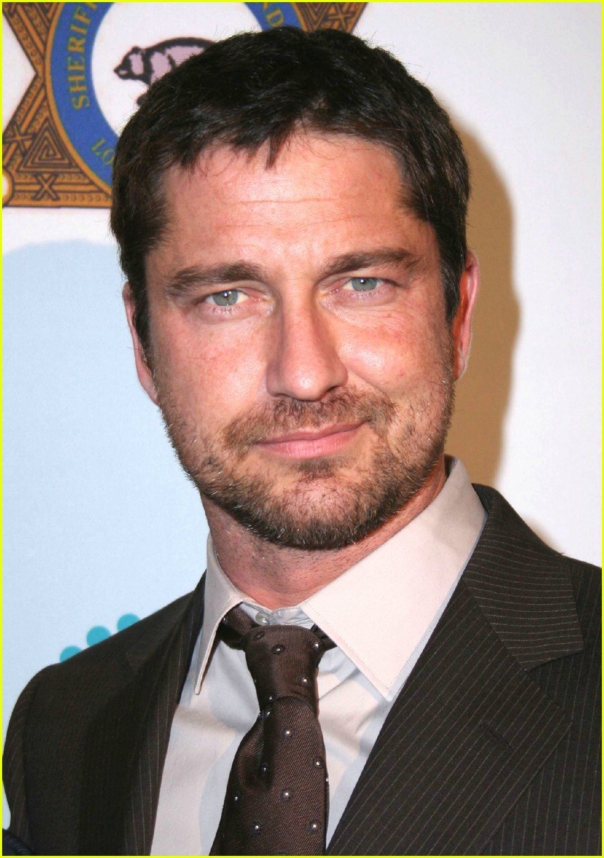 Gerard Butler Salutes the Youth: Photo 1088711 | Photos | Just Jared ...