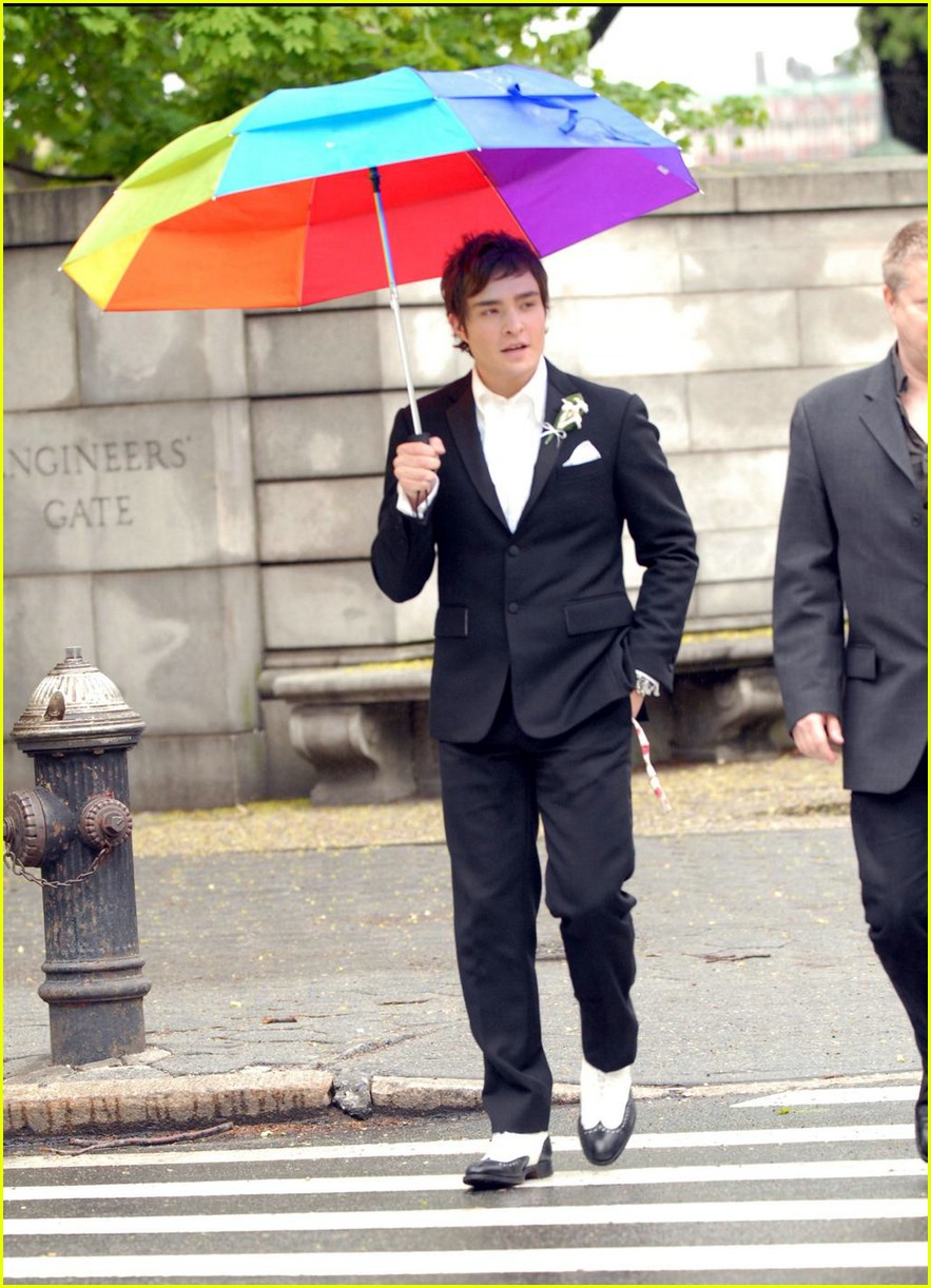 Leave the Chasing Up to Chace: Photo 1099941 | Photos | Just Jared ...