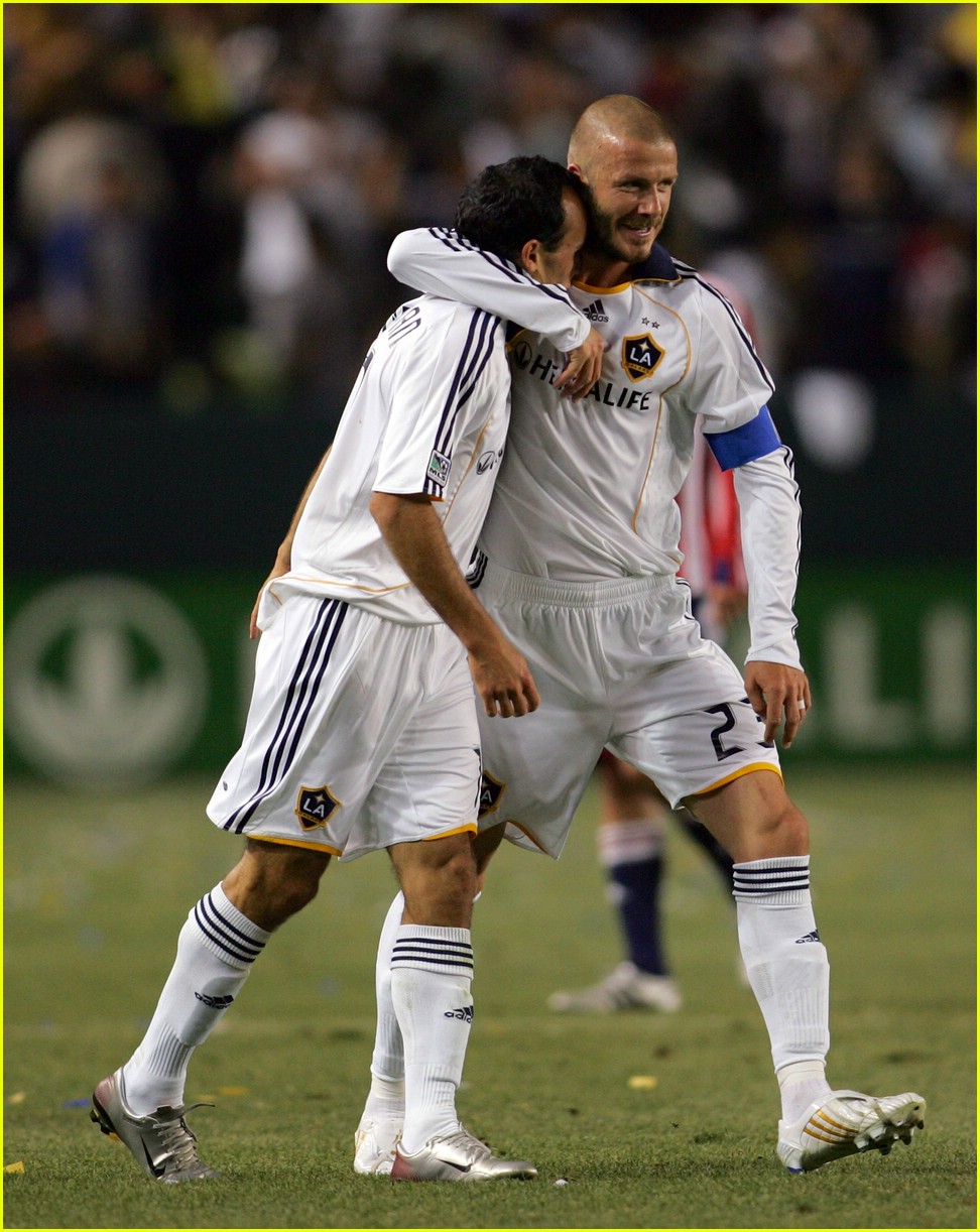 Tom Cruise Takes the Kids to Cheer on Becks: Photo 1095141 | Photos ...