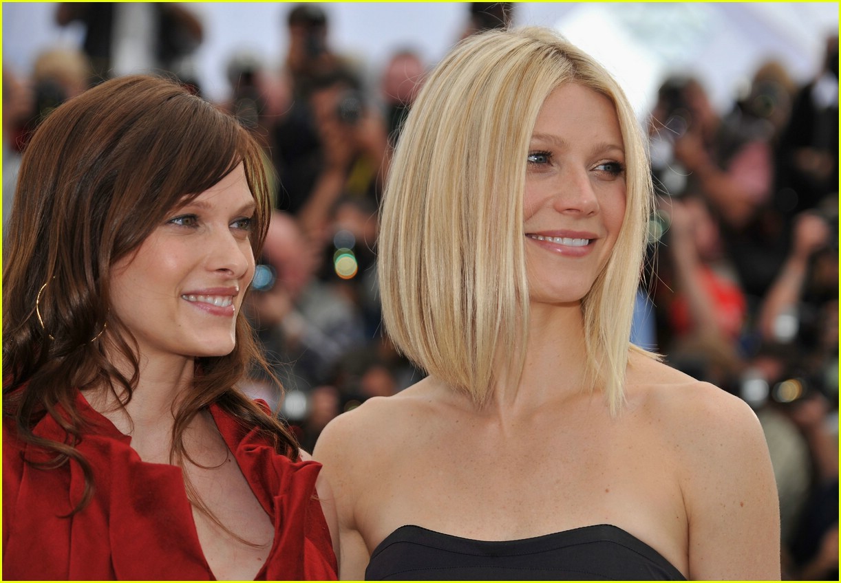 Gwyneth Paltrow Has Two Lovers : Photo 1140791 | Photos | Just Jared ...
