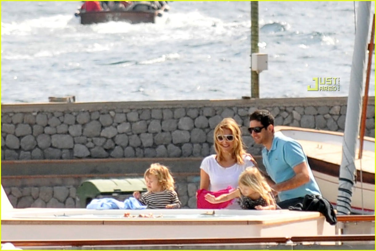 Photo: moses martin boat ride 04 | Photo 1123701 | Just Jared ...