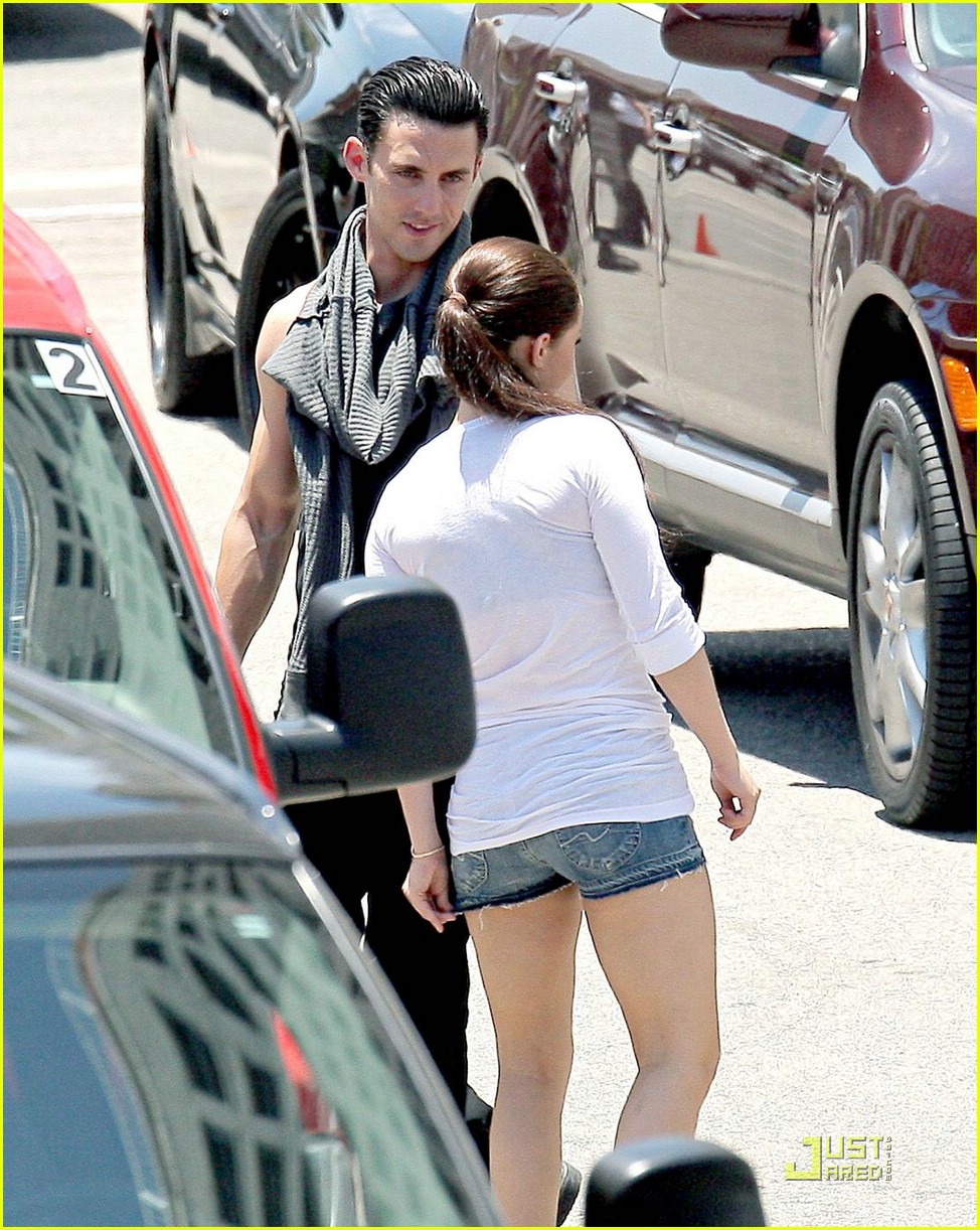 Hayden & Milo Get Hot and Heavy on 'Heroes' Set: Photo 1219701 | Photos ...