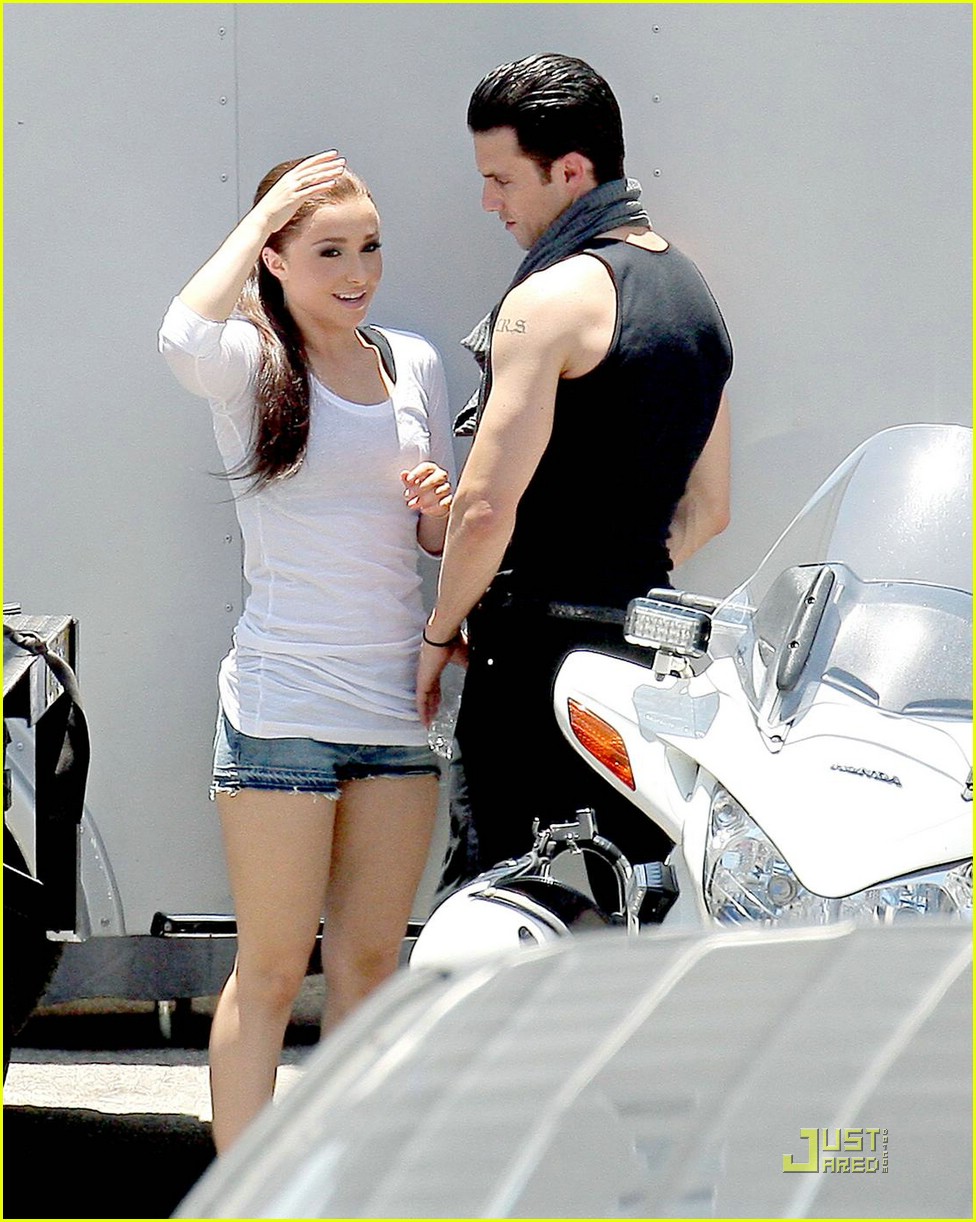 Hayden & Milo Get Hot and Heavy on 'Heroes' Set: Photo 1219751 | Photos ...