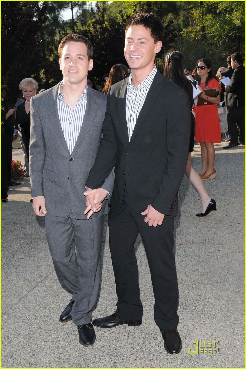 T.R. Knight: No Wedding in the Works: Photo 1178411 | Photos | Just ...