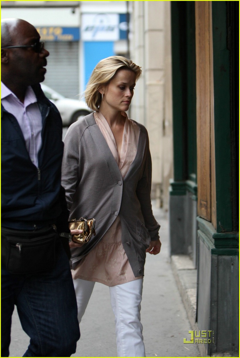 Photo: jake reese paris 08 | Photo 1268091 | Just Jared: Entertainment News