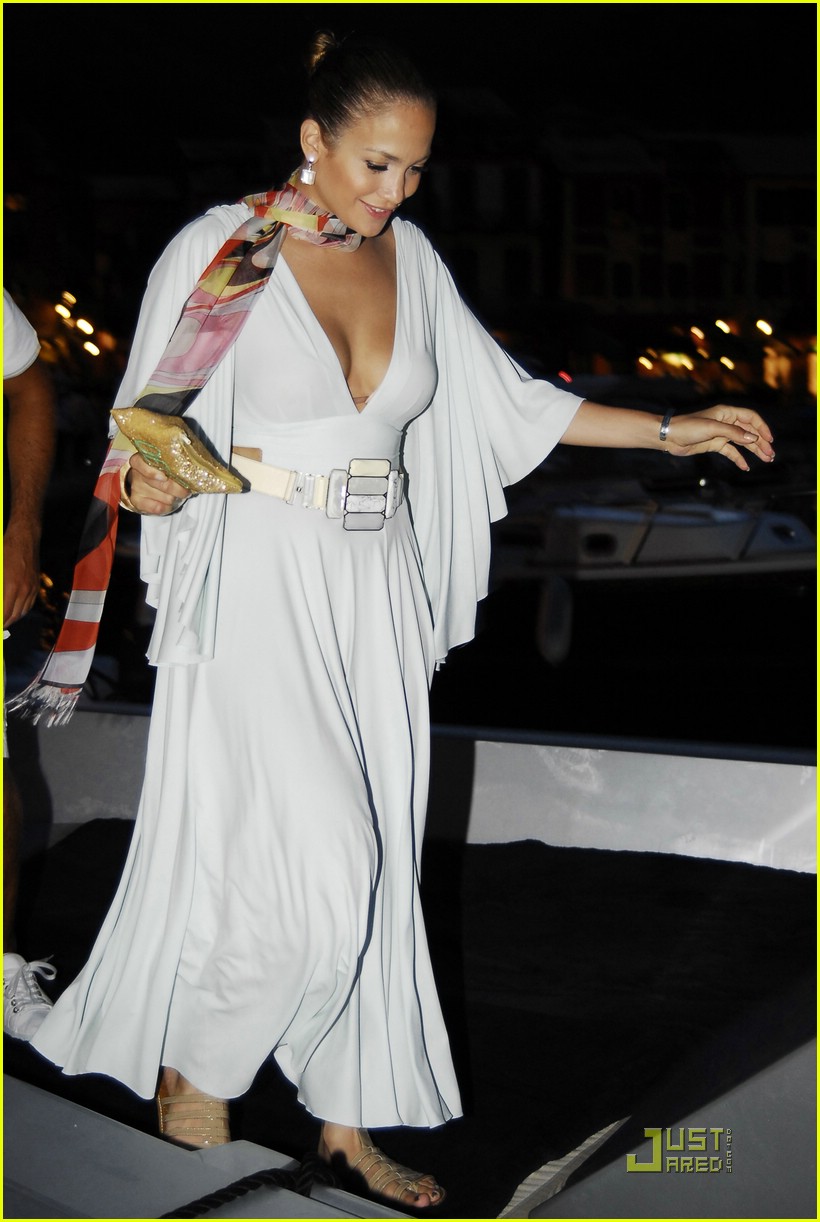 Jennifer Lopez Has a Boat Bash: Photo 1253641 | Photos | Just Jared ...